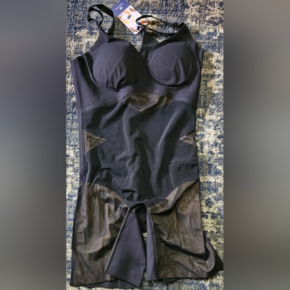 Honeylove | Intimates & Sleepwear | Honeylove Midthigh Bodysuit Runway ...